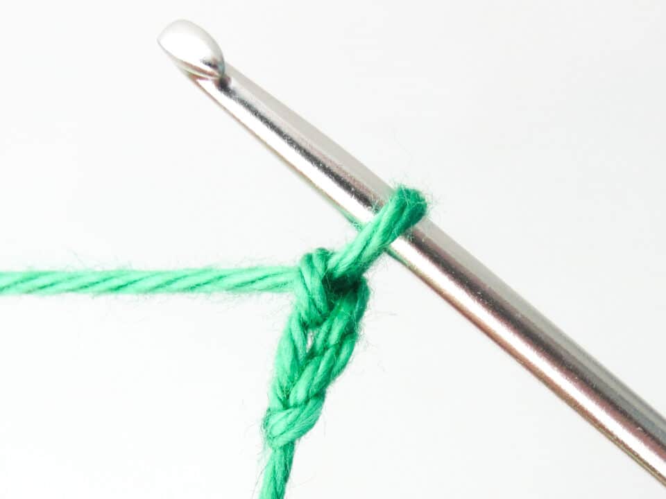 How to Crochet Chain Stitches | Supergurumi