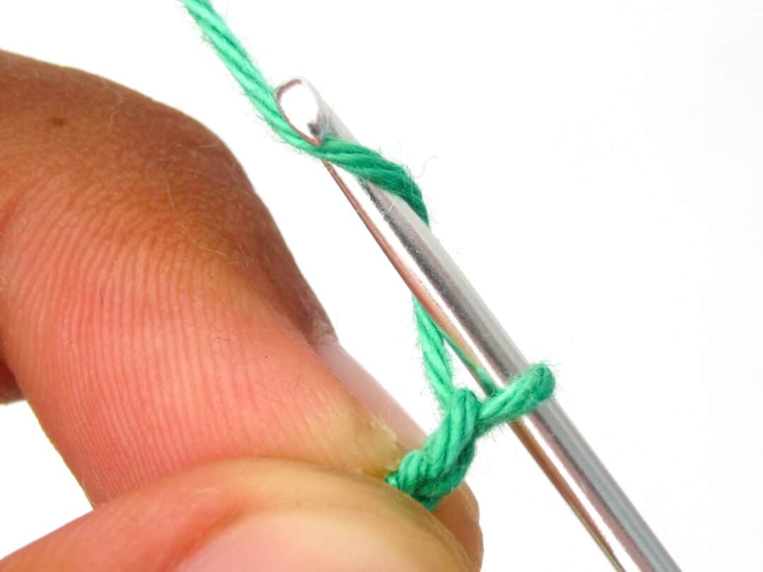 How to Crochet Chain Stitches | Supergurumi