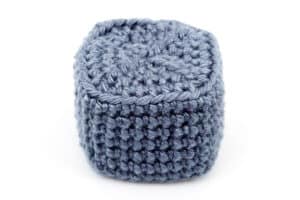 How to Crochet Cubes in Spiral Rounds | Supergurumi