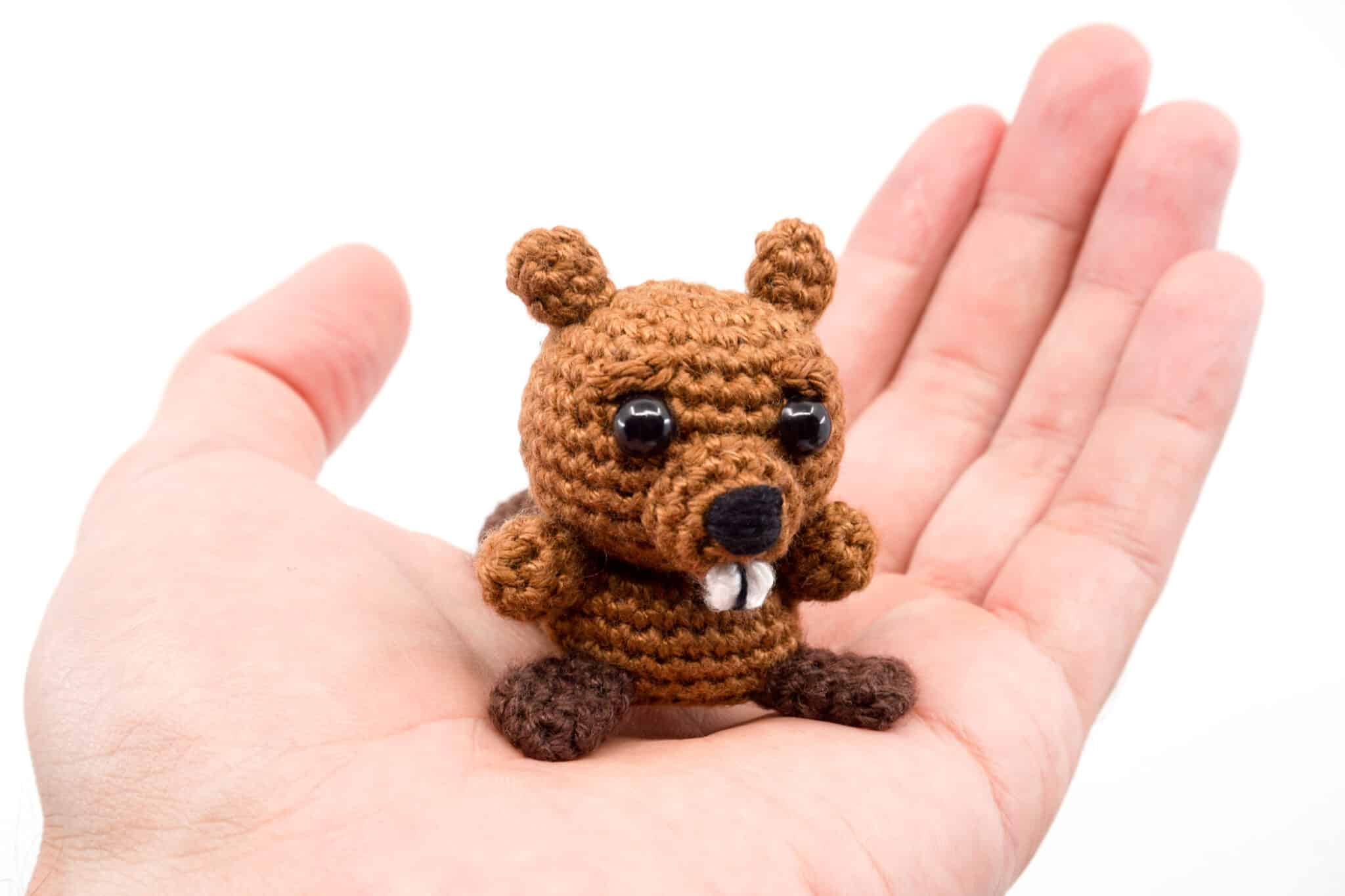 Amigurumi Beaver Crochet Pattern | Supergurumi