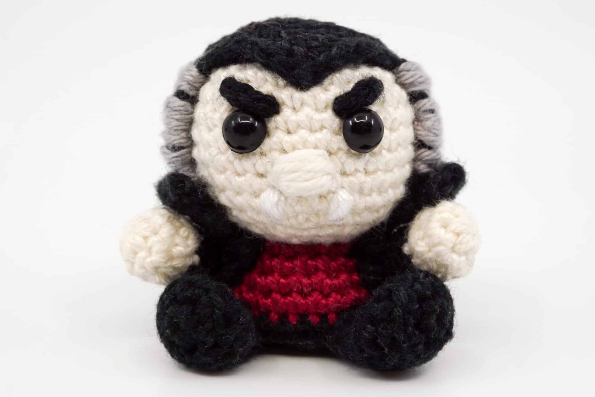 Amigurumi Vampire Crochet Pattern | Supergurumi