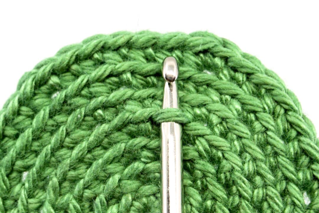 How to Crochet into the Front Loop and Back Loop | Supergurumi