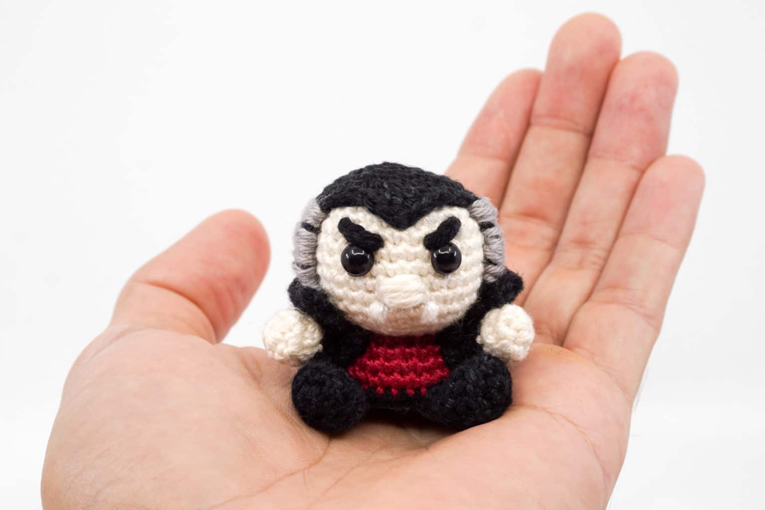 Amigurumi Vampire Crochet Pattern | Supergurumi