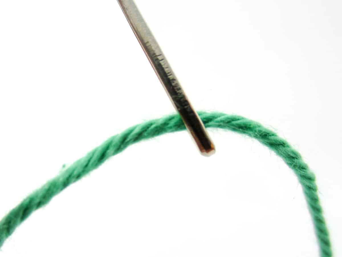 How to Close Openings on Amigurumi | Supergurumi