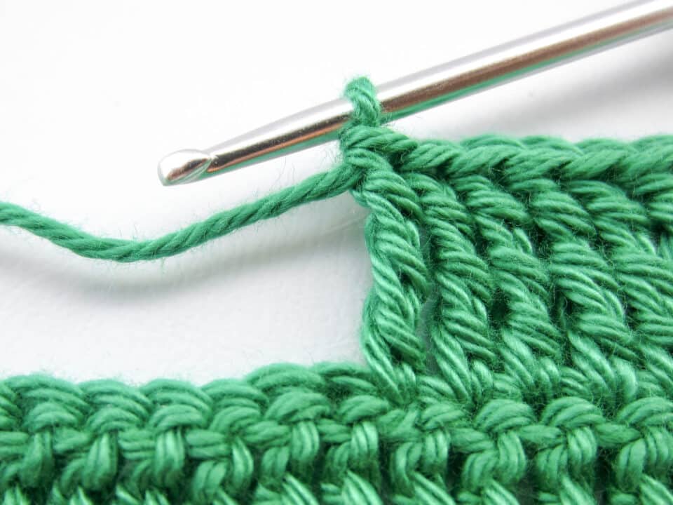 How to Crochet Double Treble Crochet Stitches | Supergurumi