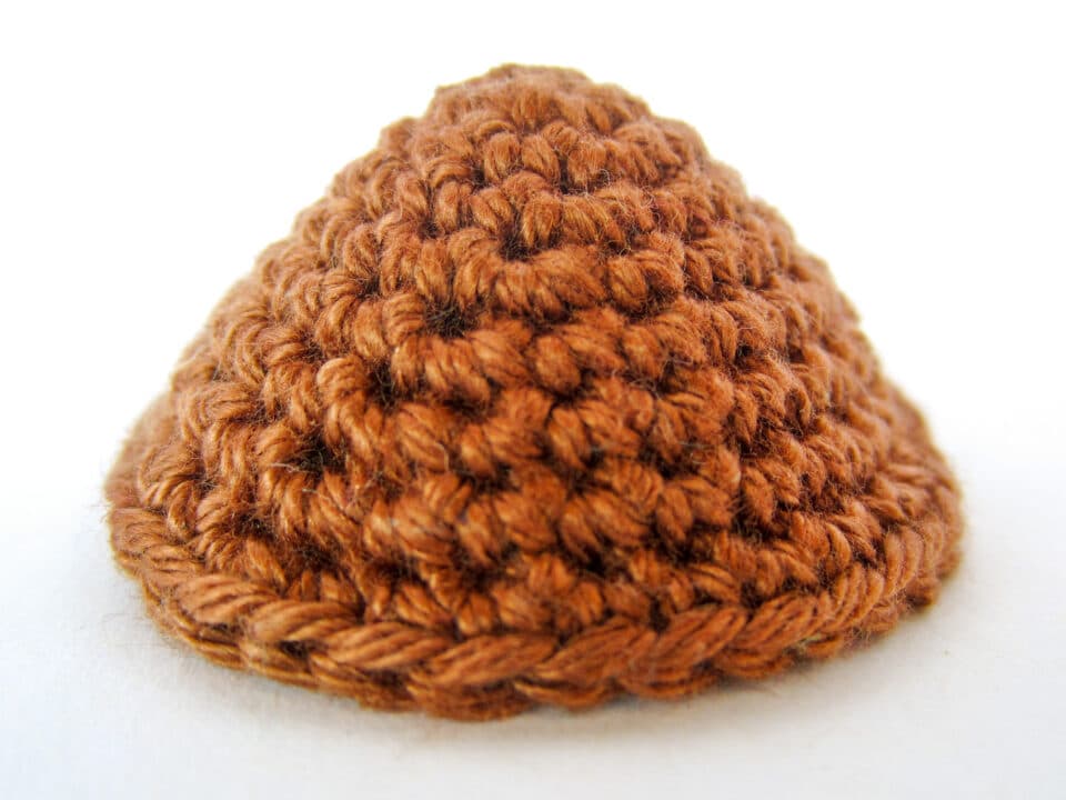 How to Crochet Cones in Spiral Rounds | Supergurumi