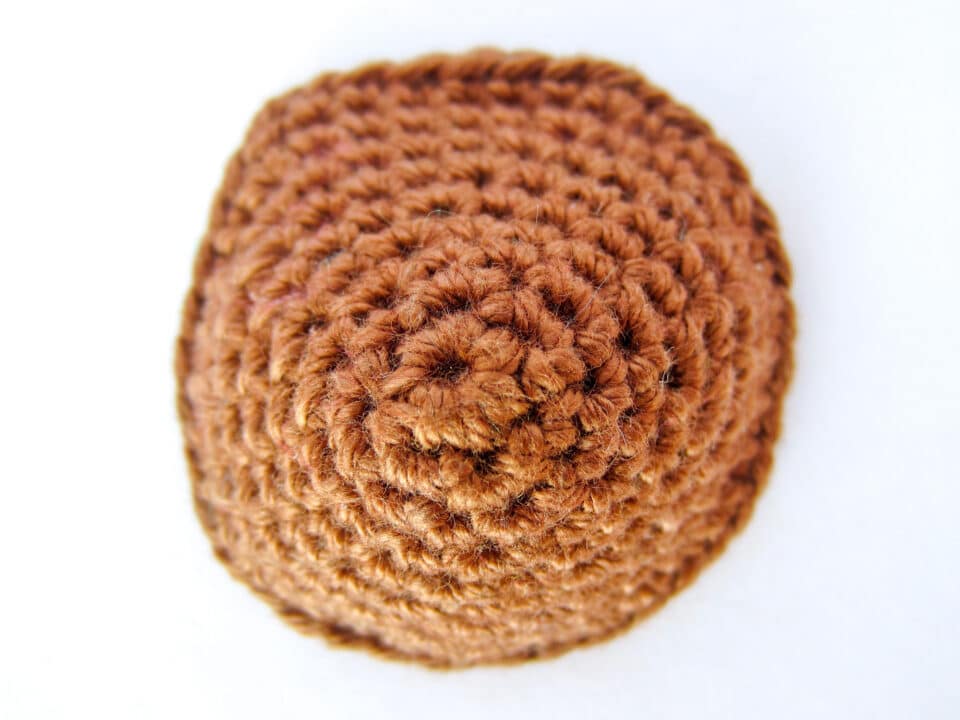 How to Crochet Cones in Spiral Rounds | Supergurumi