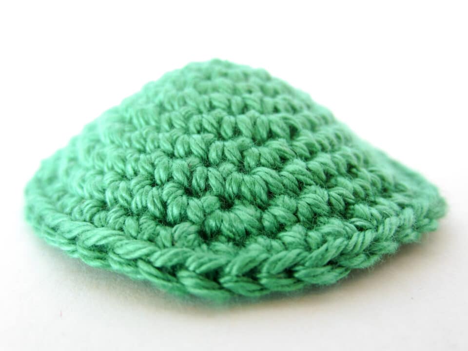How to Crochet Cones in Spiral Rounds | Supergurumi