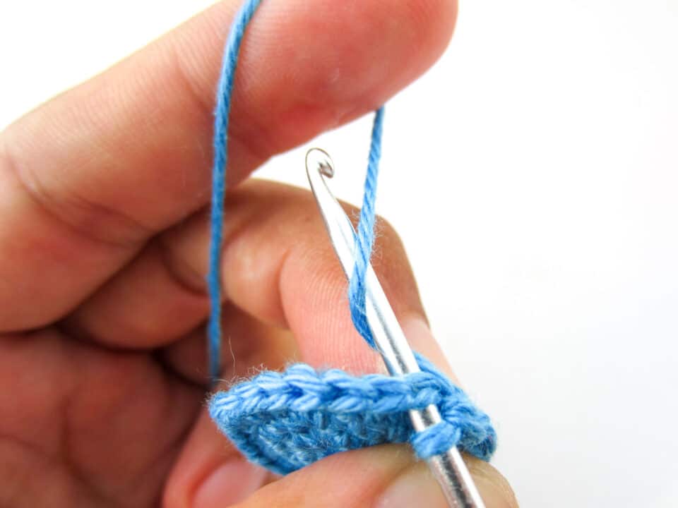 How to Crochet Loop Stitches | Supergurumi