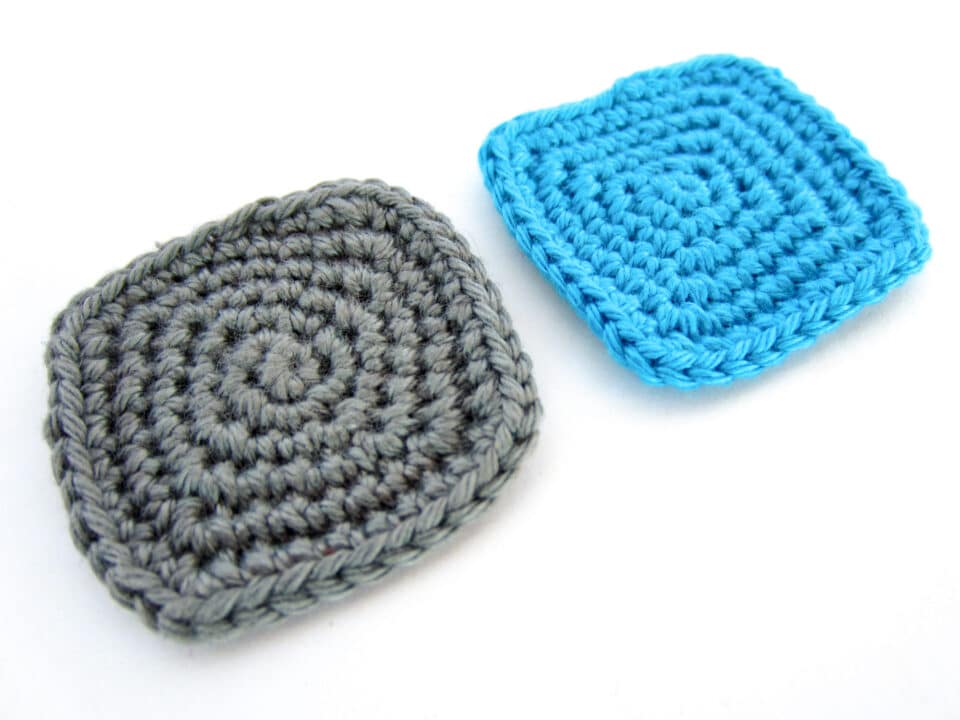 How to Crochet Squares in Spiral Rounds | Supergurumi