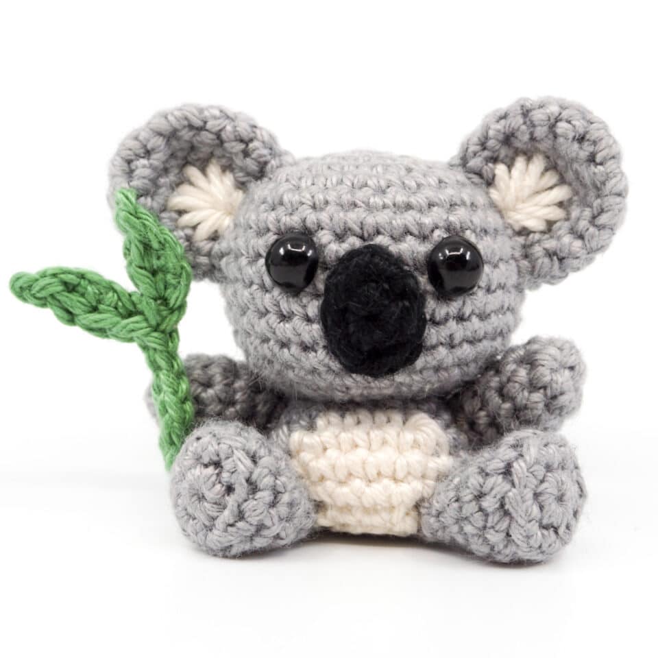 Amigurumi Chicken Bookmark Crochet Pattern | Supergurumi