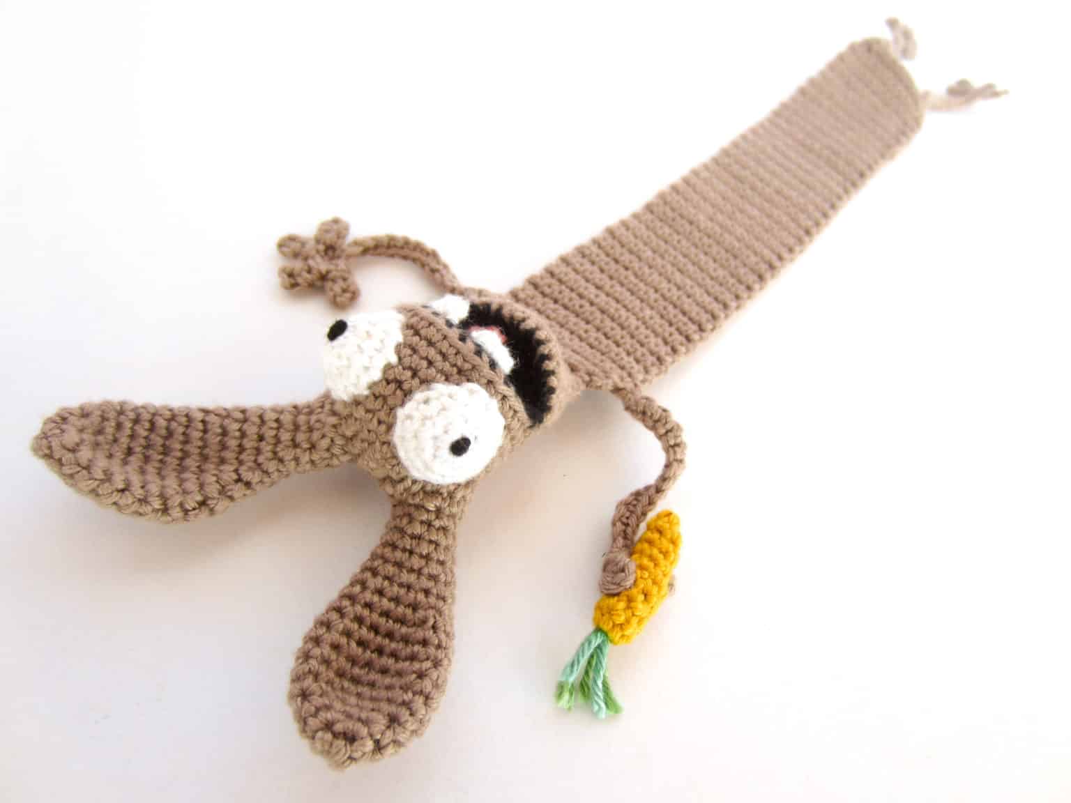 Amigurumi Crochet Bunny Bookmark - "Book-Bunny" | Supergurumi
