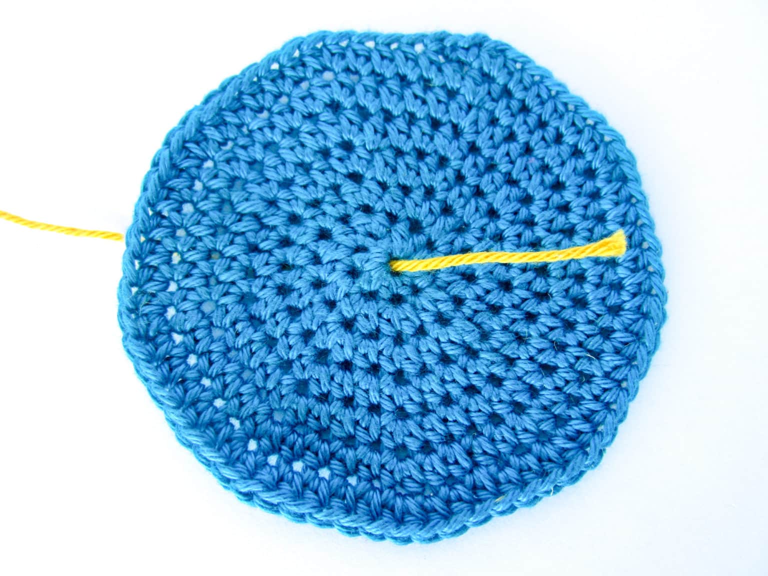 Circular Crochet Coaster Pattern | Supergurumi