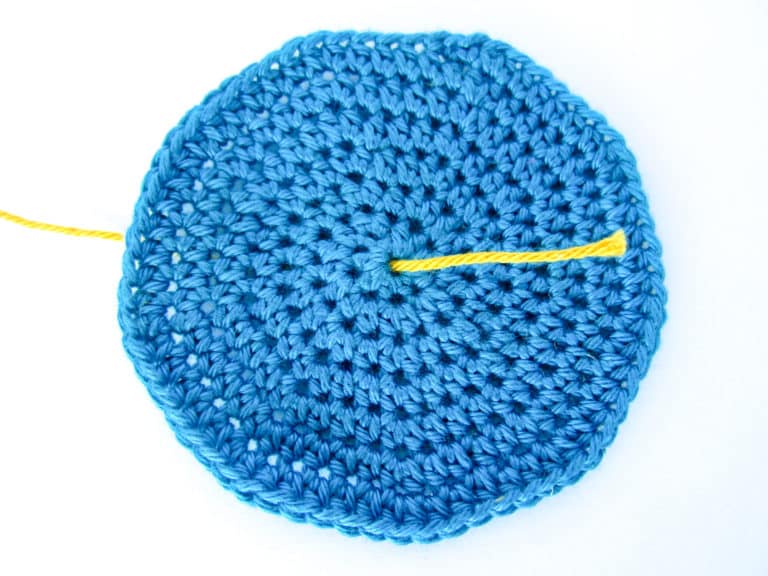 Circular Crochet Coaster Pattern | Supergurumi