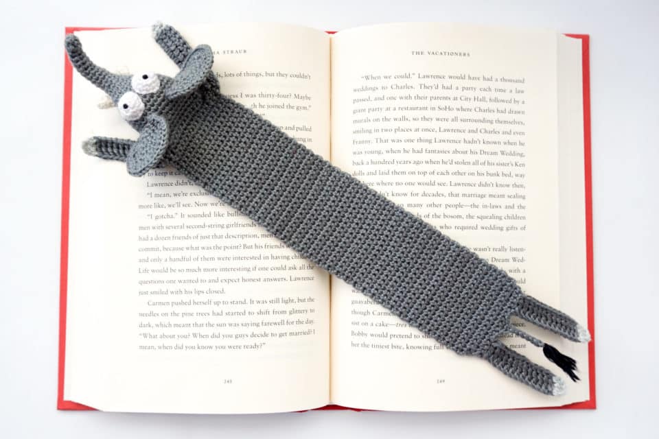 Amigurumi Elephant Bookmark Crochet Pattern | Supergurumi