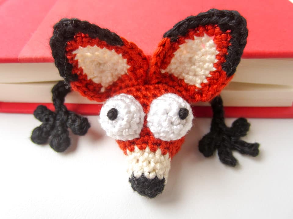 Amigurumi Crochet Fox Bookmark - "Book Fox" | Supergurumi