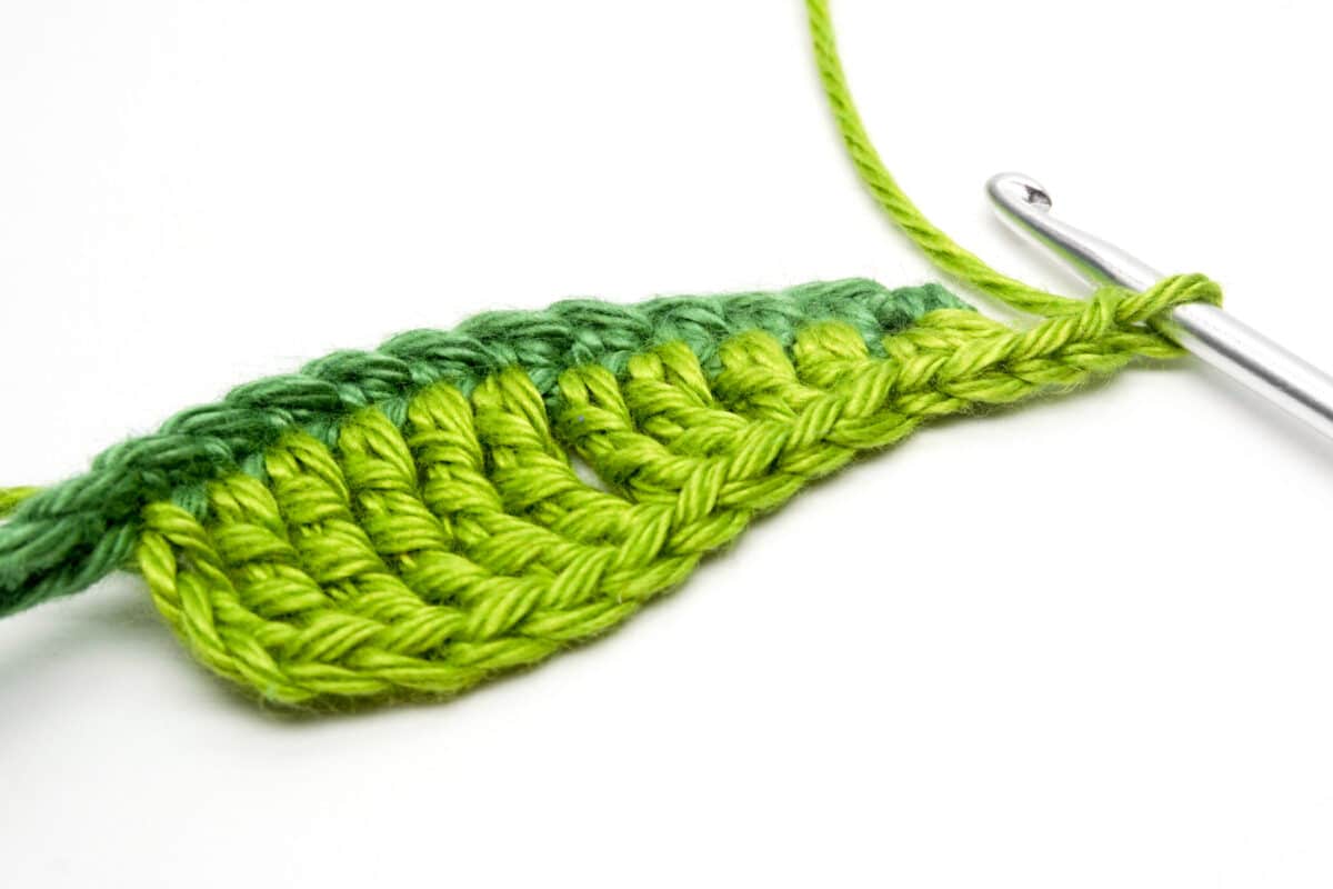 Leaf Cable Tie Crochet Pattern | Supergurumi