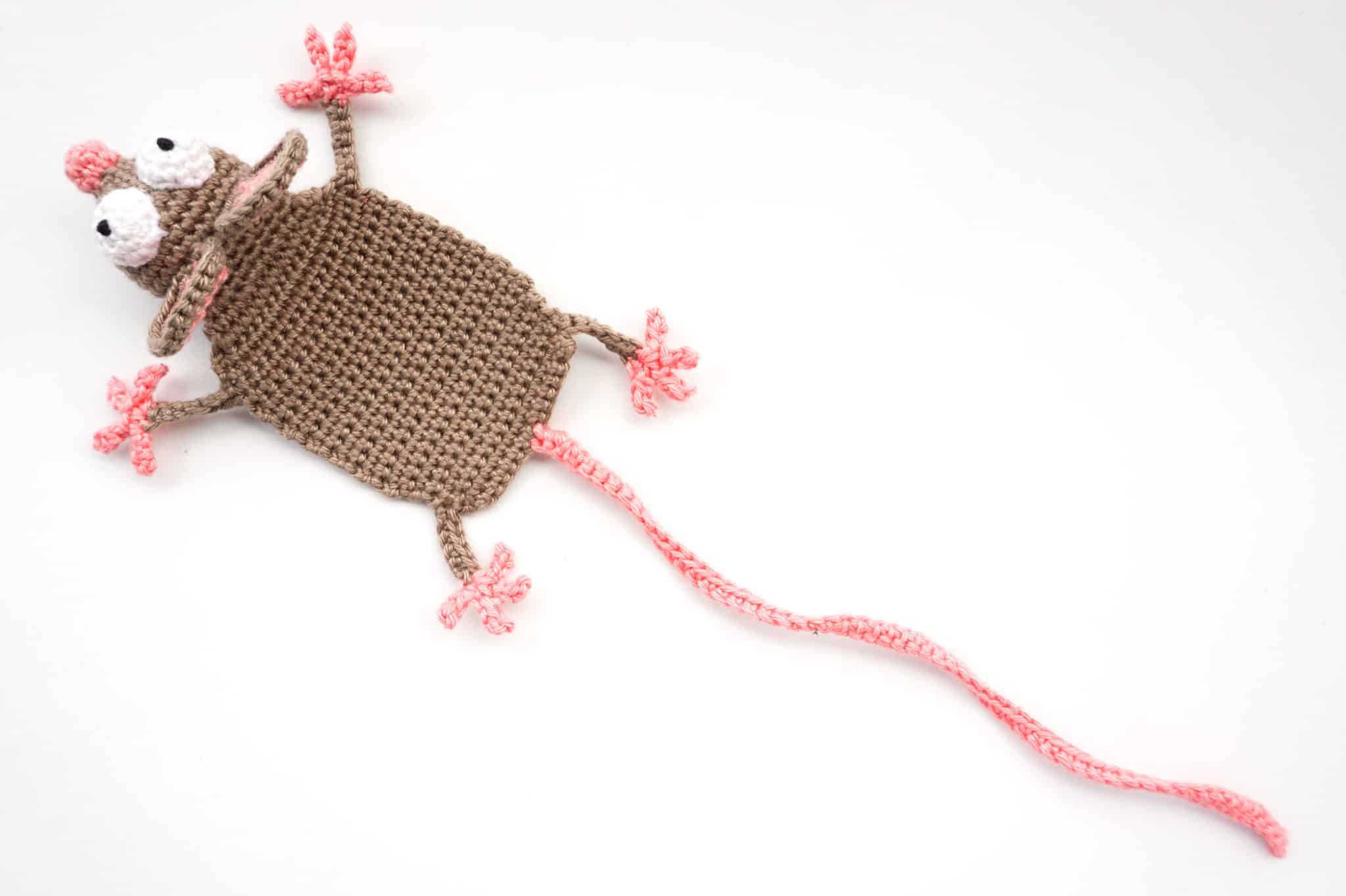 Amigurumi Crochet Mouse Bookmark - "Book Mouse" | Supergurumi