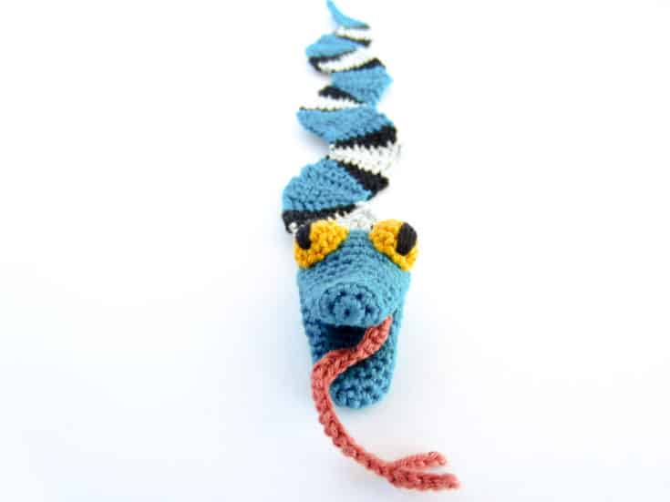 Amigurumi Crochet Snake Bookmark - "Page-Snake" | Supergurumi