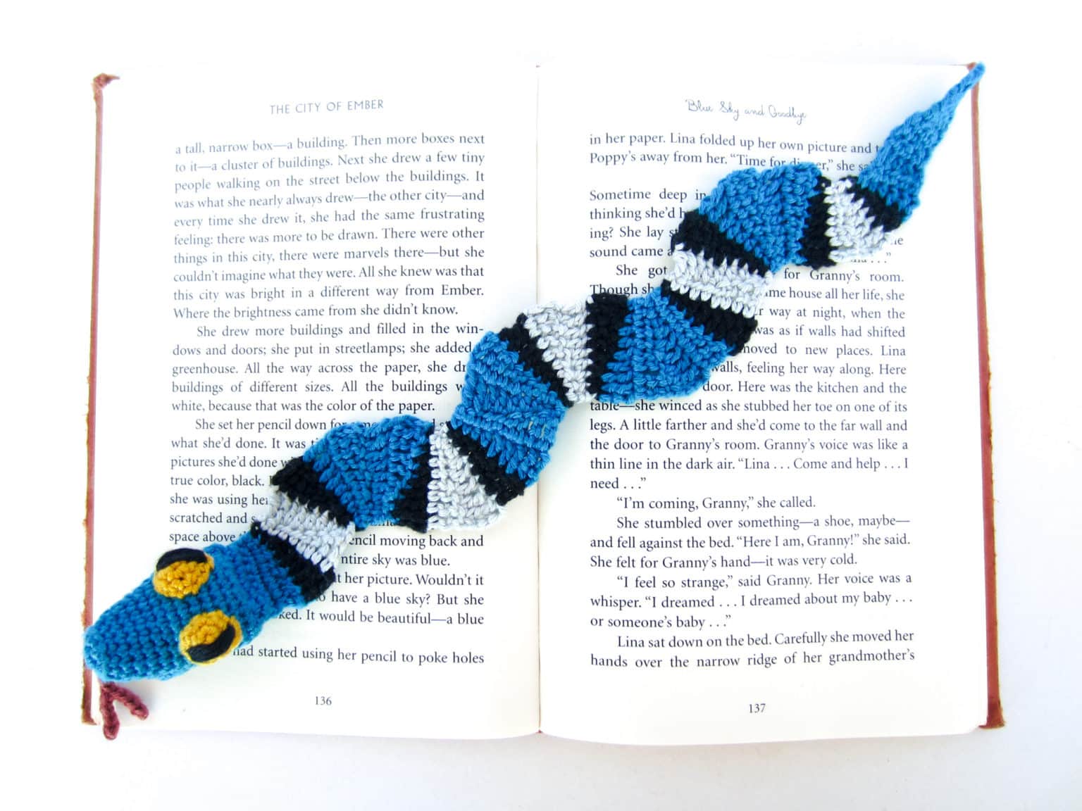 Amigurumi Crochet Snake Bookmark - "Page-Snake" | Supergurumi