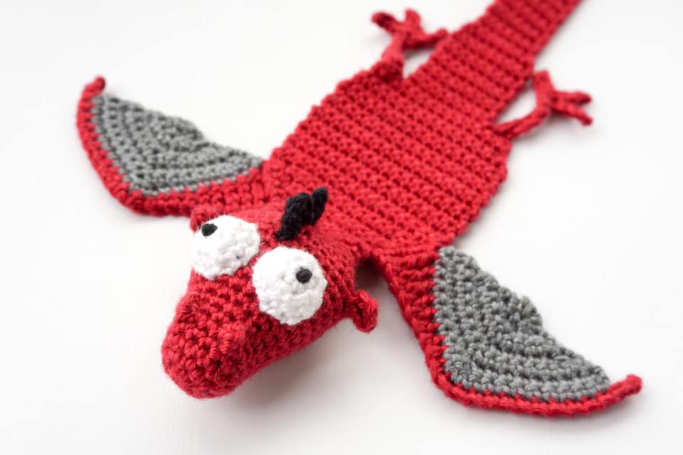 Amigurumi Crochet Dragon Bookmark | Supergurumi