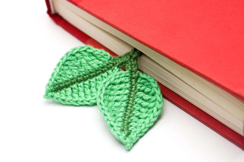 Leaf Bookmark Crochet Pattern | Supergurumi