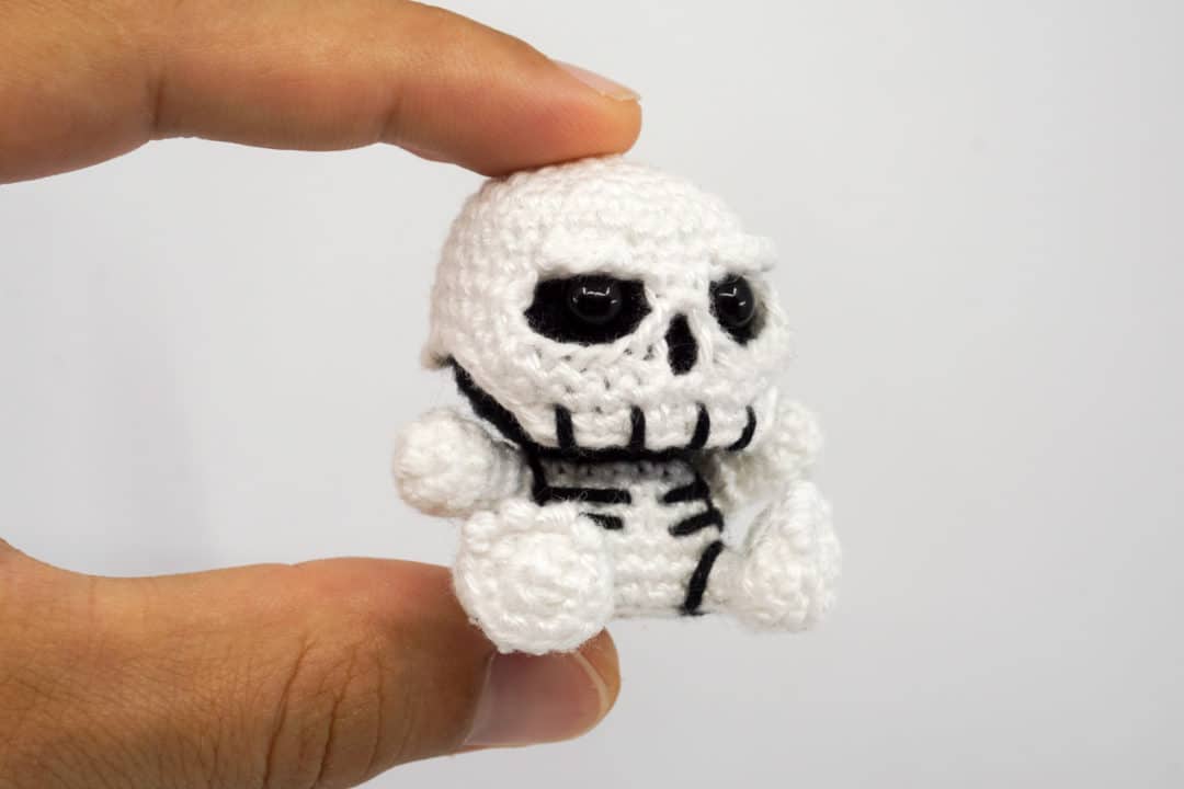 Amigurumi Skeleton Crochet Pattern | Supergurumi